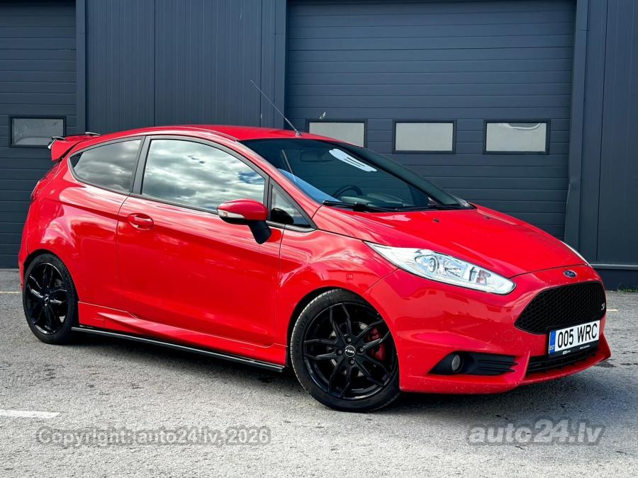 Red Ford Fiesta 2013 in Tallinn, with an engine capacity of 1.60 L and mileage of 258 thousand km for 6200 €, photo 4 on AUTOMOTO.COM.LV