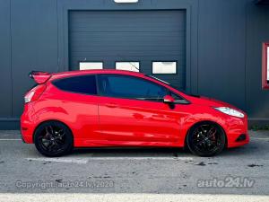 Red Ford Fiesta 2013 in Tallinn, with an engine capacity of 1.60 L and mileage of 258 thousand km for 6200 €, photo 7 on AUTOMOTO.COM.LV