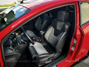 Red Ford Fiesta 2013 in Tallinn, with an engine capacity of 1.60 L and mileage of 258 thousand km for 6200 €, photo 8 on AUTOMOTO.COM.LV