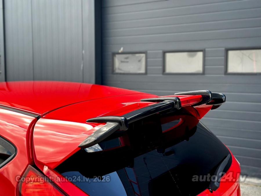 Red Ford Fiesta 2013 in Tallinn, with an engine capacity of 1.60 L and mileage of 258 thousand km for 6200 €, photo 12 on AUTOMOTO.COM.LV