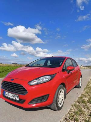 Sarkans Ford Fiesta 2013 Šauļi, ar dzinēja tilpumu 1.24 L un nobraukumu 117 tūkst. km par 3500 €, foto  vietnē AUTOMOTO.COM.LV