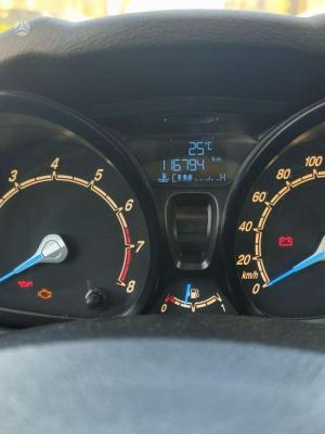 Sarkans Ford Fiesta 2013 Šauļi, ar dzinēja tilpumu 1.24 L un nobraukumu 117 tūkst. km par 3500 €, foto 7 vietnē AUTOMOTO.COM.LV