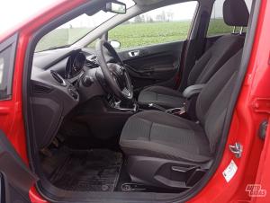 Sarkans Ford Fiesta 2014 Viļņa, ar dzinēja tilpumu 1.60 L un nobraukumu 299 tūkst. km par 3550 €, foto 14 vietnē AUTOMOTO.COM.LV