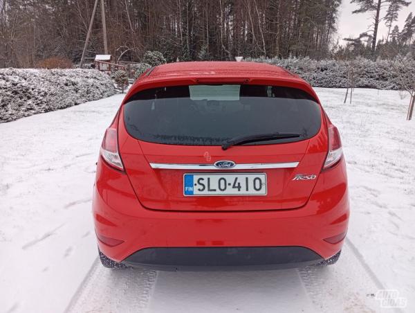 Sarkans Ford Fiesta 2014 Viļņa, ar dzinēja tilpumu 1.60 L un nobraukumu 299 tūkst. km par 3550 €, foto 6 vietnē AUTOMOTO.COM.LV