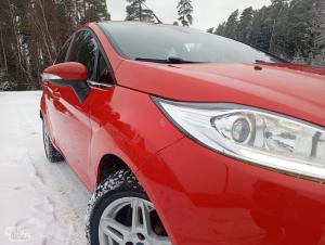 Red Ford Fiesta 2014 in Vilnius, with an engine capacity of 1.60 L and mileage of 299 thousand km for 3550 €, photo 7 on AUTOMOTO.COM.LV