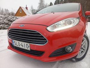 Red Ford Fiesta 2014 in Vilnius, with an engine capacity of 1.60 L and mileage of 299 thousand km for 3550 €, photo 9 on AUTOMOTO.COM.LV