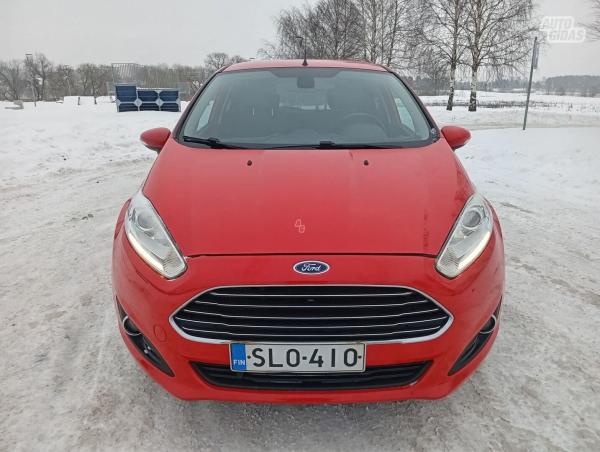 Sarkans Ford Fiesta 2014 Viļņa, ar dzinēja tilpumu 1.60 L un nobraukumu 300 tūkst. km par 3550 €, foto 2 vietnē AUTOMOTO.COM.LV