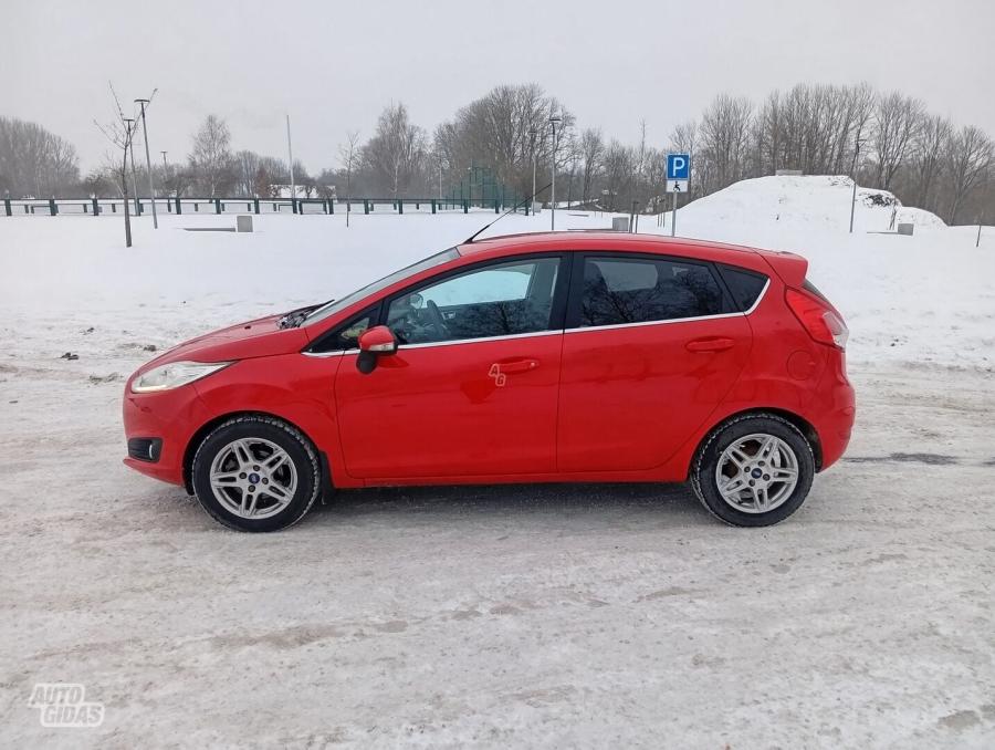 Sarkans Ford Fiesta 2014 Viļņa, ar dzinēja tilpumu 1.60 L un nobraukumu 300 tūkst. km par 3550 €, foto 7 vietnē AUTOMOTO.COM.LV