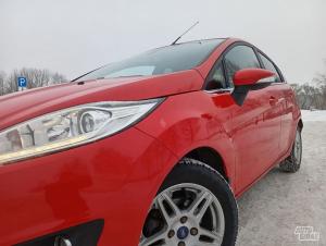 Sarkans Ford Fiesta 2014 Viļņa, ar dzinēja tilpumu 1.60 L un nobraukumu 300 tūkst. km par 3550 €, foto 11 vietnē AUTOMOTO.COM.LV