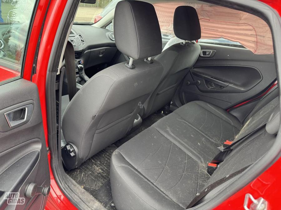 Sarkans Ford Fiesta 2014 Kauņa, ar dzinēja tilpumu 1.00 L un nobraukumu 113 tūkst. km par 1450 €, foto 14 vietnē AUTOMOTO.COM.LV