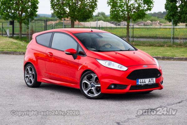 Red Ford Fiesta 2014 in Tartu, with an engine capacity of 1.60 L and mileage of 248 thousand km for 6850 €, photo 1 on AUTOMOTO.COM.LV