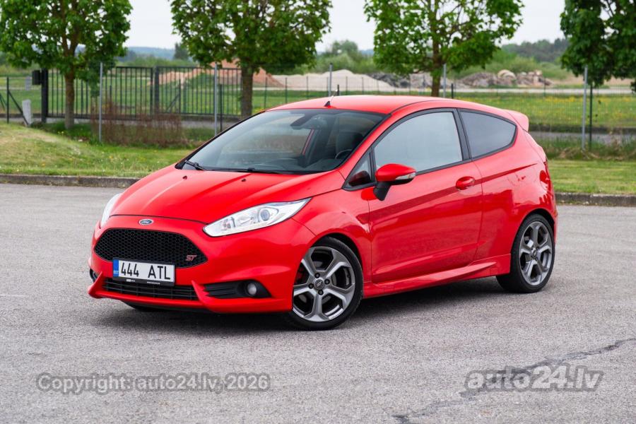 Sarkans Ford Fiesta 2014 Tartu, ar dzinēja tilpumu 1.60 L un nobraukumu 248 tūkst. km par 6850 €, foto 4 vietnē AUTOMOTO.COM.LV