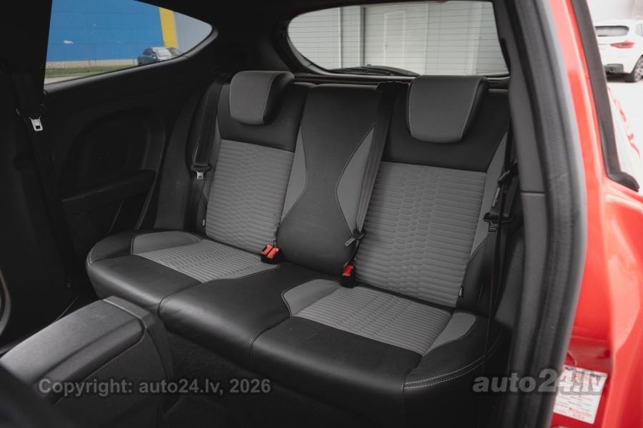 Sarkans Ford Fiesta 2014 Tartu, ar dzinēja tilpumu 1.60 L un nobraukumu 248 tūkst. km par 6850 €, foto 14 vietnē AUTOMOTO.COM.LV