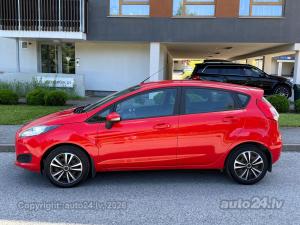 Sarkans Ford Fiesta 2014 Tallina, ar dzinēja tilpumu 1.20 L un nobraukumu 113 tūkst. km par 4990 €, foto 3 vietnē AUTOMOTO.COM.LV