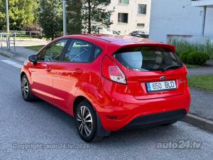 Sarkans Ford Fiesta 2014 Tallina, ar dzinēja tilpumu 1.20 L un nobraukumu 113 tūkst. km par 4990 €, foto 5 vietnē AUTOMOTO.COM.LV