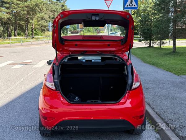 Sarkans Ford Fiesta 2014 Tallina, ar dzinēja tilpumu 1.20 L un nobraukumu 113 tūkst. km par 4990 €, foto 6 vietnē AUTOMOTO.COM.LV