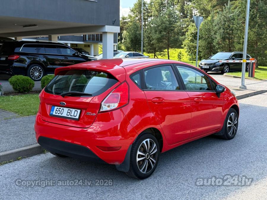 Sarkans Ford Fiesta 2014 Tallina, ar dzinēja tilpumu 1.20 L un nobraukumu 113 tūkst. km par 4990 €, foto 8 vietnē AUTOMOTO.COM.LV