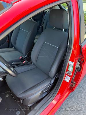 Sarkans Ford Fiesta 2014 Tallina, ar dzinēja tilpumu 1.20 L un nobraukumu 113 tūkst. km par 4990 €, foto 13 vietnē AUTOMOTO.COM.LV