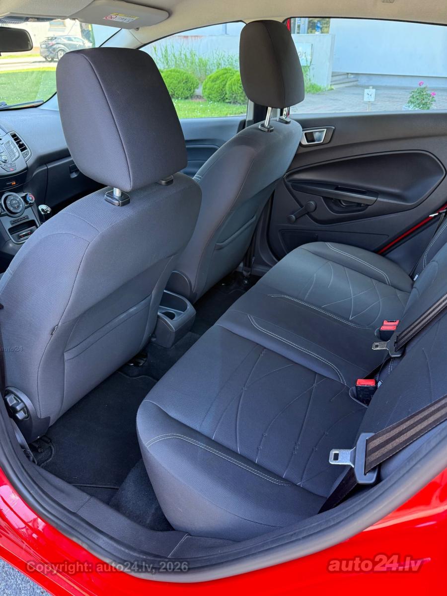 Sarkans Ford Fiesta 2014 Tallina, ar dzinēja tilpumu 1.20 L un nobraukumu 113 tūkst. km par 4990 €, foto 14 vietnē AUTOMOTO.COM.LV