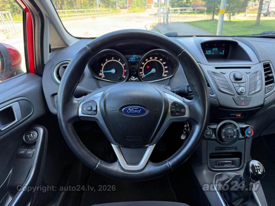 Sarkans Ford Fiesta 2014 Tallina, ar dzinēja tilpumu 1.20 L un nobraukumu 113 tūkst. km par 4990 €, foto 17 vietnē AUTOMOTO.COM.LV