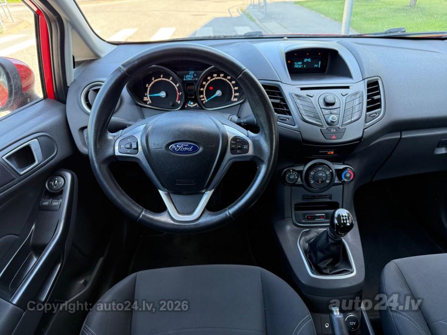 Sarkans Ford Fiesta 2014 Tallina, ar dzinēja tilpumu 1.20 L un nobraukumu 113 tūkst. km par 4990 €, foto 18 vietnē AUTOMOTO.COM.LV