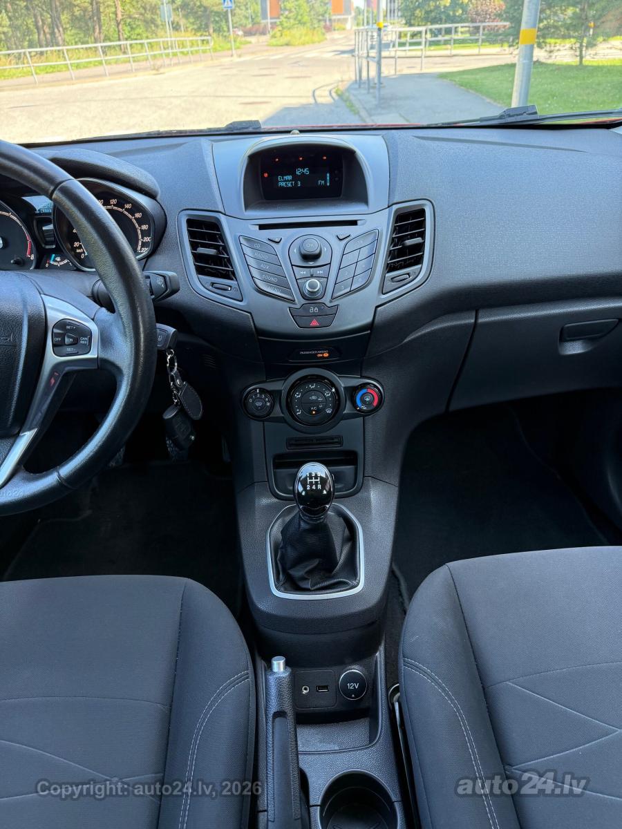 Sarkans Ford Fiesta 2014 Tallina, ar dzinēja tilpumu 1.20 L un nobraukumu 113 tūkst. km par 4990 €, foto 21 vietnē AUTOMOTO.COM.LV
