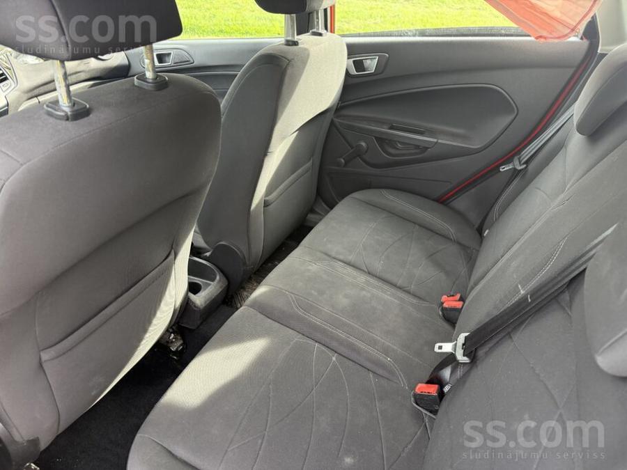 Sarkans Ford Fiesta 2014 Talsi, ar dzinēja tilpumu 1.00 L un nobraukumu 175 tūkst. km par 650 €, foto 7 vietnē AUTOMOTO.COM.LV