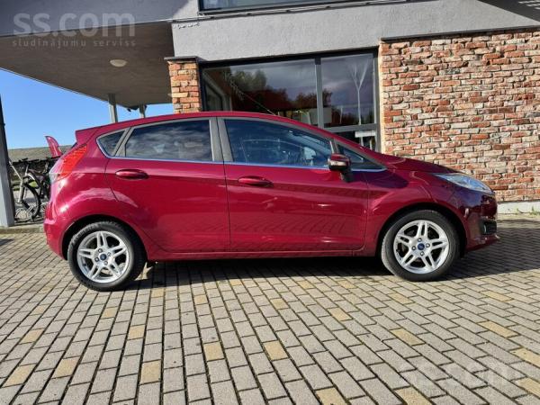 Sarkans Ford Fiesta 2014 Talsi, ar dzinēja tilpumu 1.00 L un nobraukumu 115 tūkst. km par 5200 €, foto 2 vietnē AUTOMOTO.COM.LV