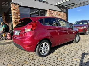 Sarkans Ford Fiesta 2014 Talsi, ar dzinēja tilpumu 1.00 L un nobraukumu 115 tūkst. km par 5200 €, foto 4 vietnē AUTOMOTO.COM.LV