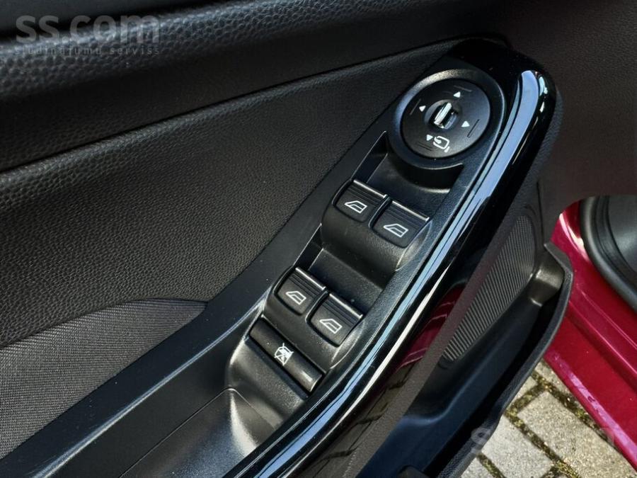 Sarkans Ford Fiesta 2014 Talsi, ar dzinēja tilpumu 1.00 L un nobraukumu 115 tūkst. km par 5200 €, foto 13 vietnē AUTOMOTO.COM.LV