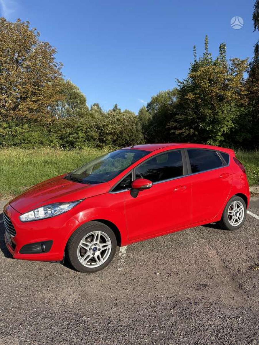 Red Ford Fiesta 2014 in Alytus, with an engine capacity of 1.00 L and mileage of 177 thousand km for 4200 €, photo 4 on AUTOMOTO.COM.LV