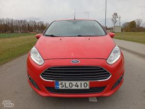 Sarkans Ford Fiesta 2015 Viļņa, ar dzinēja tilpumu 1.60 L un nobraukumu 299 tūkst. km par 3700 €, foto 2 vietnē AUTOMOTO.COM.LV