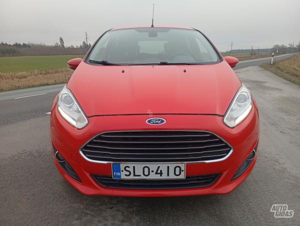 Sarkans Ford Fiesta 2015 Viļņa, ar dzinēja tilpumu 1.60 L un nobraukumu 299 tūkst. km par 3700 €, foto 2 vietnē AUTOMOTO.COM.LV