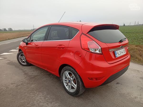 Red Ford Fiesta 2015 in Vilnius, with an engine capacity of 1.60 L and mileage of 299 thousand km for 3550 €, photo 4 on AUTOMOTO.COM.LV