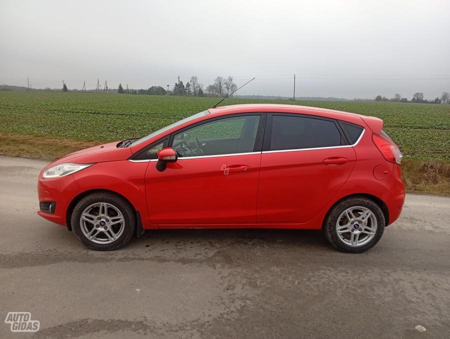 Red Ford Fiesta 2015 in Vilnius, with an engine capacity of 1.60 L and mileage of 299 thousand km for 3550 €, photo 11 on AUTOMOTO.COM.LV