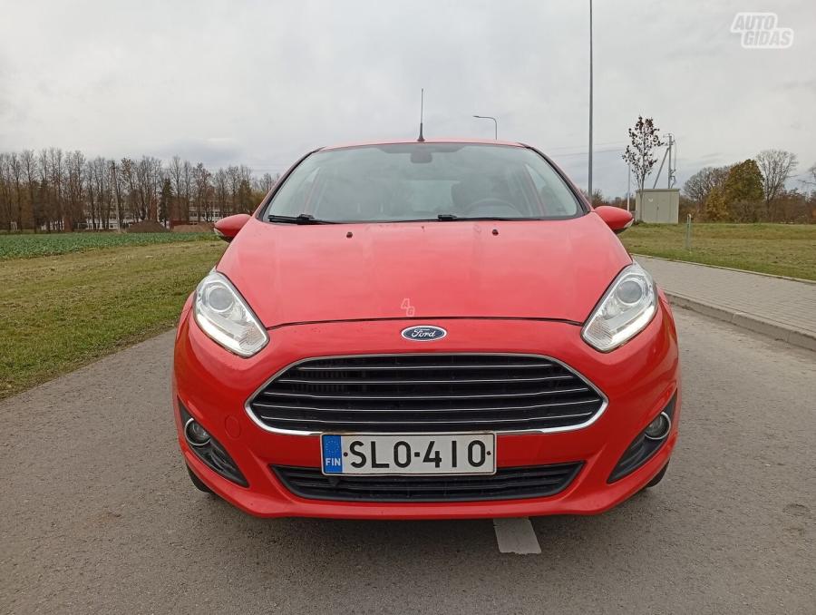 Sarkans Ford Fiesta 2015 Viļņa, ar dzinēja tilpumu 1.60 L un nobraukumu 299 tūkst. km par 3700 €, foto 2 vietnē AUTOMOTO.COM.LV