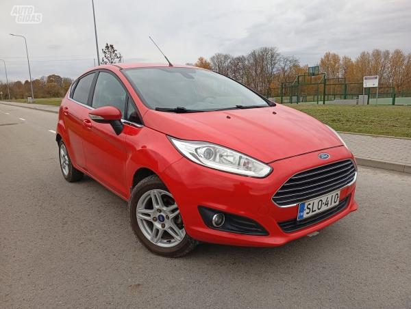 Red Ford Fiesta 2015 in Vilnius, with an engine capacity of 1.60 L and mileage of 299 thousand km for 3700 €, photo 3 on AUTOMOTO.COM.LV