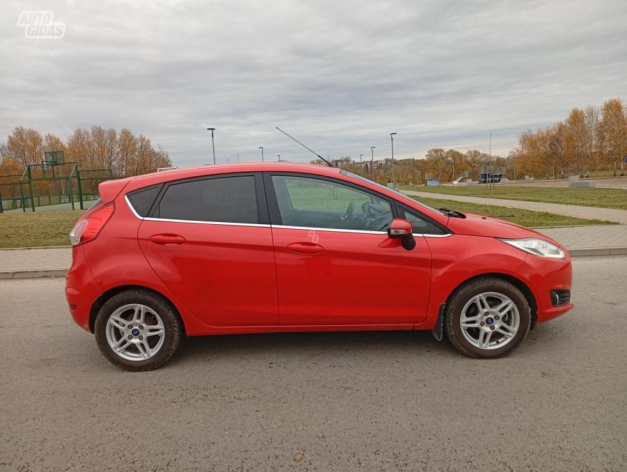 Red Ford Fiesta 2015 in Vilnius, with an engine capacity of 1.60 L and mileage of 299 thousand km for 3700 €, photo 12 on AUTOMOTO.COM.LV