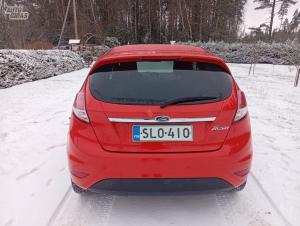 Sarkans Ford Fiesta 2015 Viļņa, ar dzinēja tilpumu 1.60 L un nobraukumu 299 tūkst. km par 3550 €, foto 6 vietnē AUTOMOTO.COM.LV