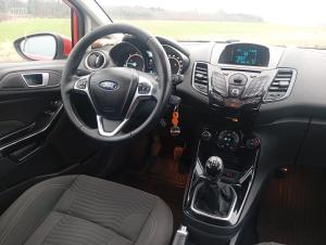 Sarkans Ford Fiesta 2015 Viļņa, ar dzinēja tilpumu 1.60 L un nobraukumu 299 tūkst. km par 3550 €, foto 20 vietnē AUTOMOTO.COM.LV