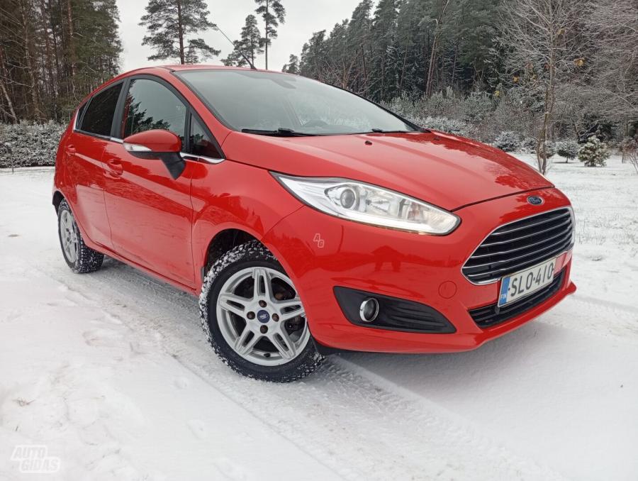 Sarkans Ford Fiesta 2015 Viļņa, ar dzinēja tilpumu 1.60 L un nobraukumu 300 tūkst. km par 3550 €, foto 1 vietnē AUTOMOTO.COM.LV