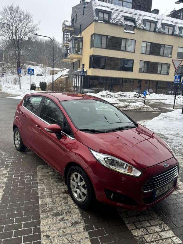 Sarkans Ford Fiesta 2015 Viļņa, ar dzinēja tilpumu 1.00 L un nobraukumu 117 tūkst. km par 5000 €, foto 1 vietnē AUTOMOTO.COM.LV
