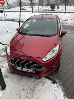Sarkans Ford Fiesta 2015 Viļņa, ar dzinēja tilpumu 1.00 L un nobraukumu 117 tūkst. km par 5000 €, foto 2 vietnē AUTOMOTO.COM.LV