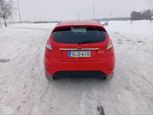 Sarkans Ford Fiesta 2015 Viļņa, ar dzinēja tilpumu 1.60 L un nobraukumu 300 tūkst. km par 3550 €, foto 6 vietnē AUTOMOTO.COM.LV