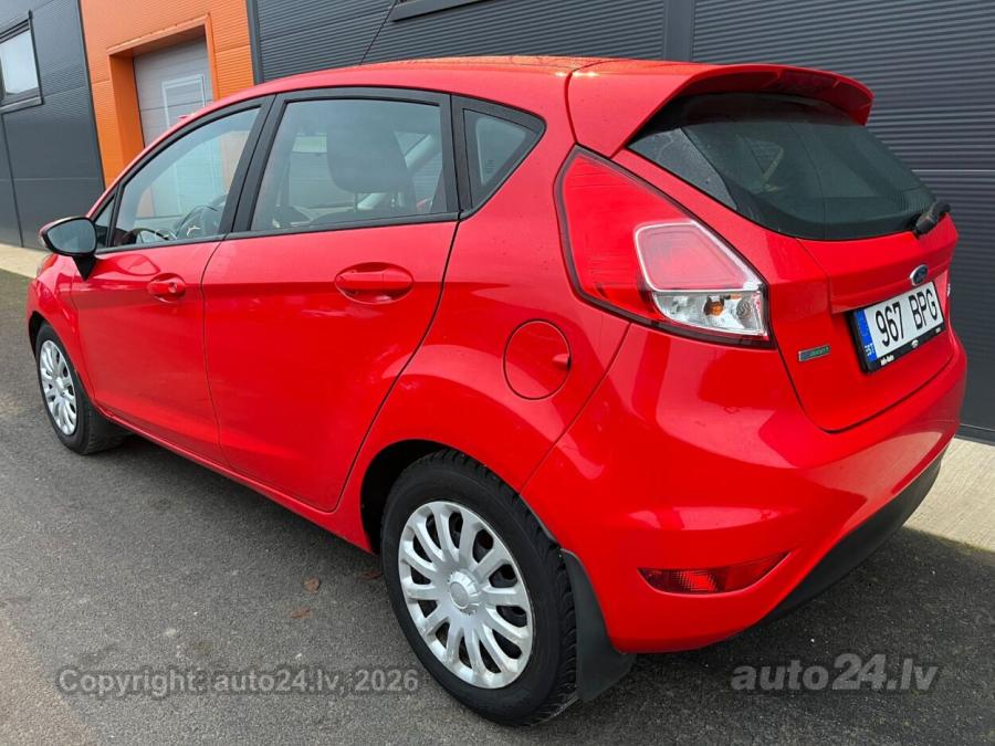 Sarkans Ford Fiesta 2015 Kuresāre, ar dzinēja tilpumu 1.00 L un nobraukumu 111 tūkst. km par 5390 €, foto 3 vietnē AUTOMOTO.COM.LV