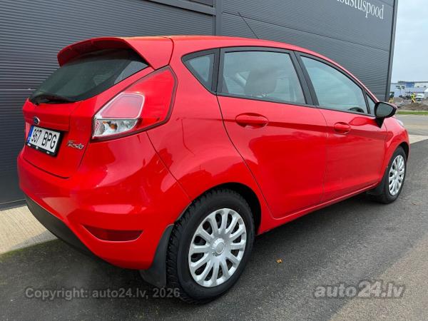 Sarkans Ford Fiesta 2015 Kuresāre, ar dzinēja tilpumu 1.00 L un nobraukumu 111 tūkst. km par 5390 €, foto 7 vietnē AUTOMOTO.COM.LV