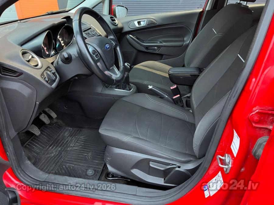 Sarkans Ford Fiesta 2015 Kuresāre, ar dzinēja tilpumu 1.00 L un nobraukumu 111 tūkst. km par 5390 €, foto 11 vietnē AUTOMOTO.COM.LV