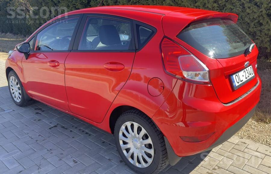 Sarkans Ford Fiesta 2015 Rīga, ar dzinēja tilpumu 1.00 L un nobraukumu 114 tūkst. km par 3750 €, foto 3 vietnē AUTOMOTO.COM.LV