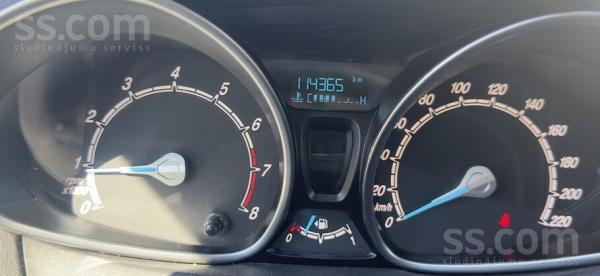 Sarkans Ford Fiesta 2015 Rīga, ar dzinēja tilpumu 1.00 L un nobraukumu 114 tūkst. km par 3350 €, foto 5 vietnē AUTOMOTO.COM.LV