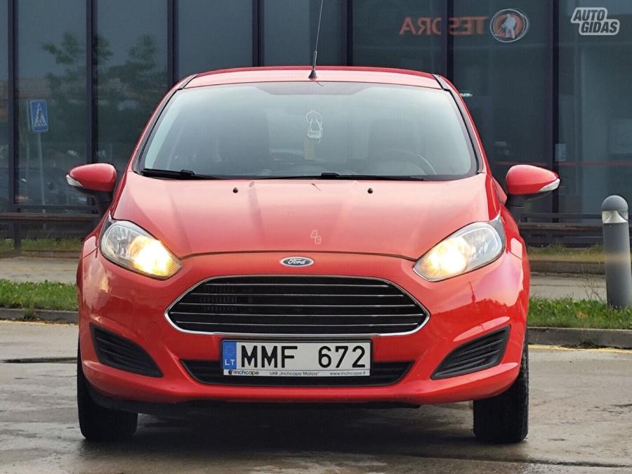 Red Ford Fiesta 2015 in Siauliai, with an engine capacity of 1.50 L and mileage of 159 thousand km for 4500 €, photo 3 on AUTOMOTO.COM.LV